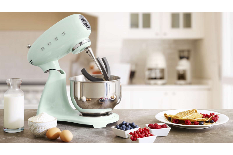 Smeg 50's Retro Style Aesthetic Full Colour Stand Mixer - Pastel Green ...