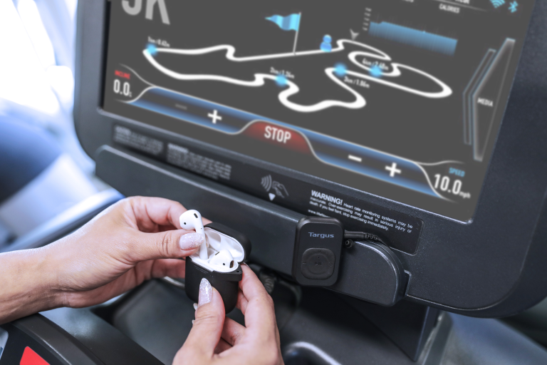 Targus Bluetooth Audio Transmitter & Receiver | Harvey Norman